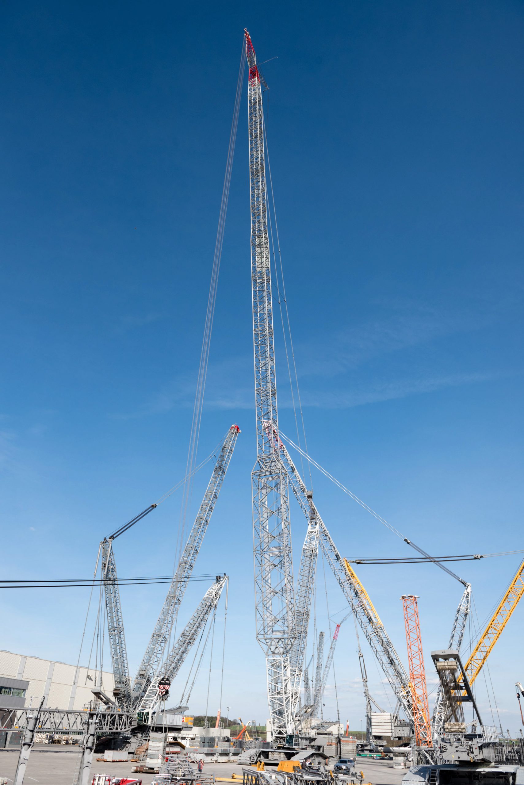 Visionary boom system from Liebherr - Maritime Gateway