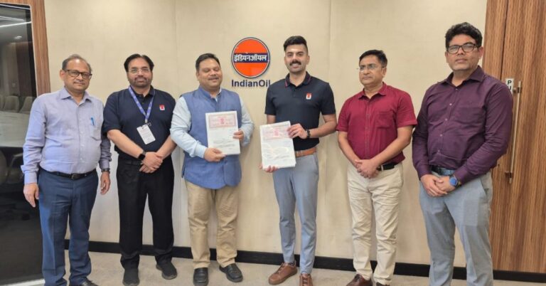 TrucksUp partners with IOC to introduce XTRAPOWER-fleet card - Maritime ...