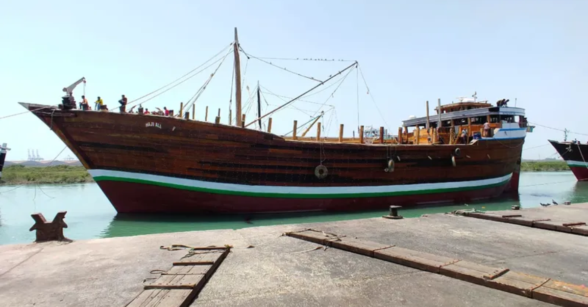 Indian-Flagged Dhow Haji Ali Sinks Off Oman | Maritime Gateway
